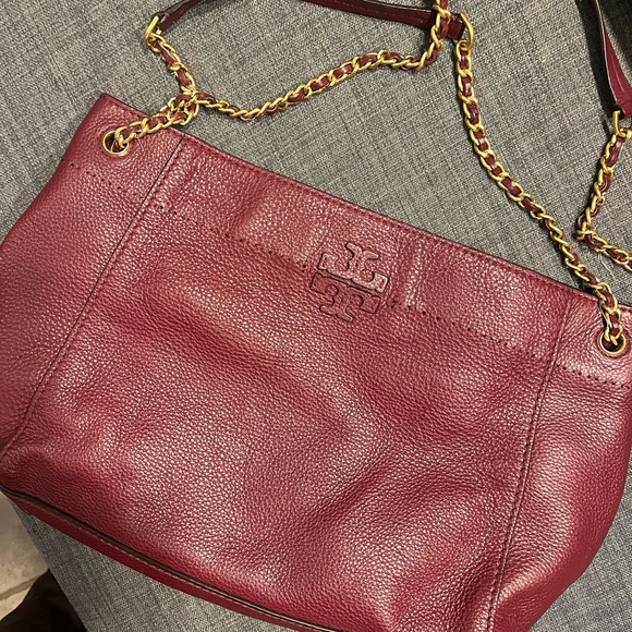 Tory Burch | Bags | Tory Burch Mcgraw Leather Slouch Tote Imperial Garnet Chained | Poshmark